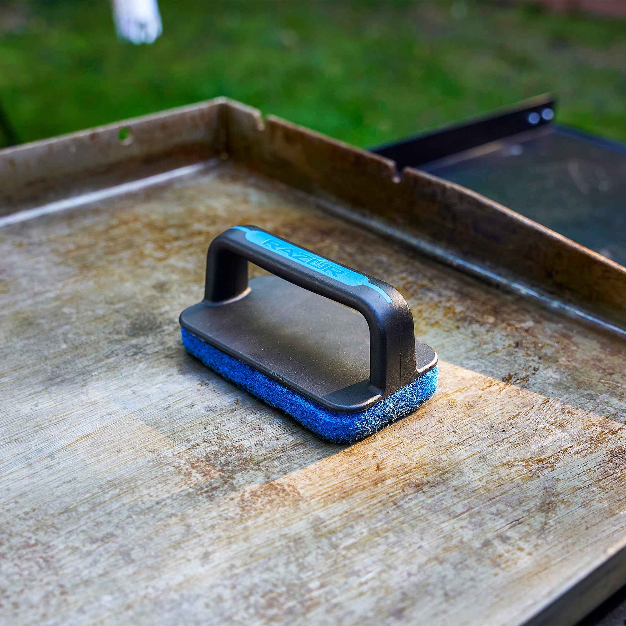 Scrub Pad– Razor Griddle