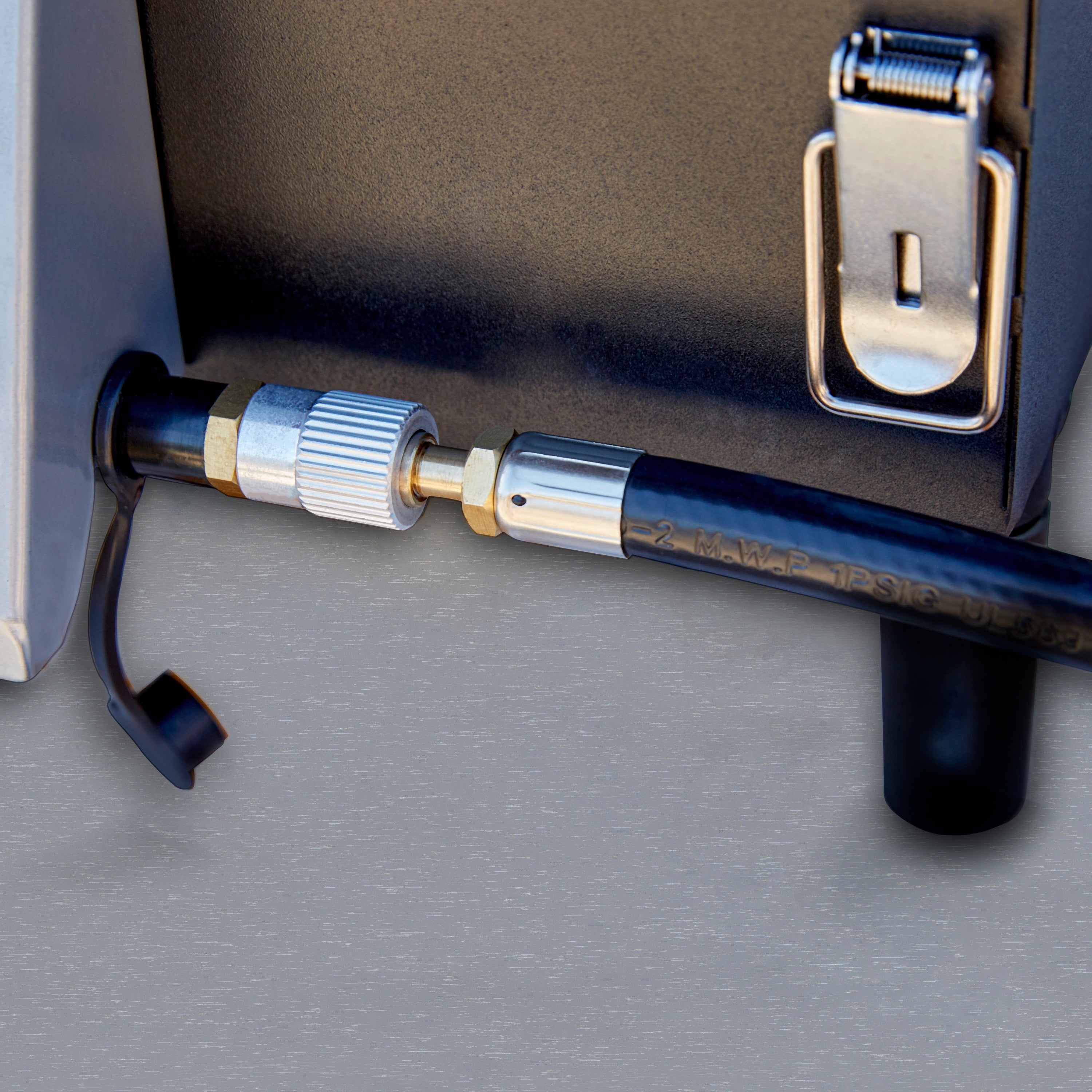 Razor 1lb Adaptor Hose– Razor Griddle