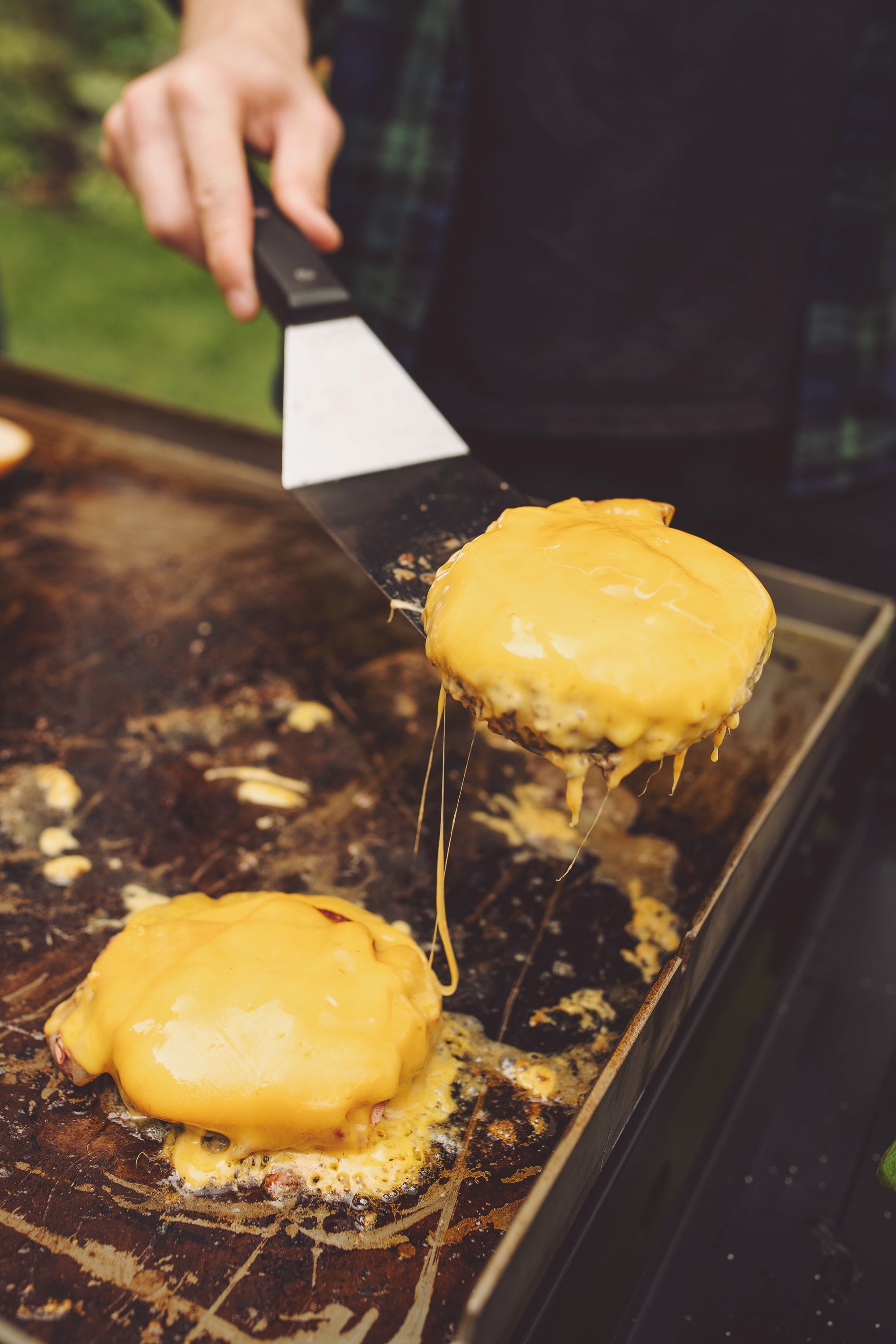 25in Razor 2 Burner Portable Griddle (no lid)– Razor Griddle